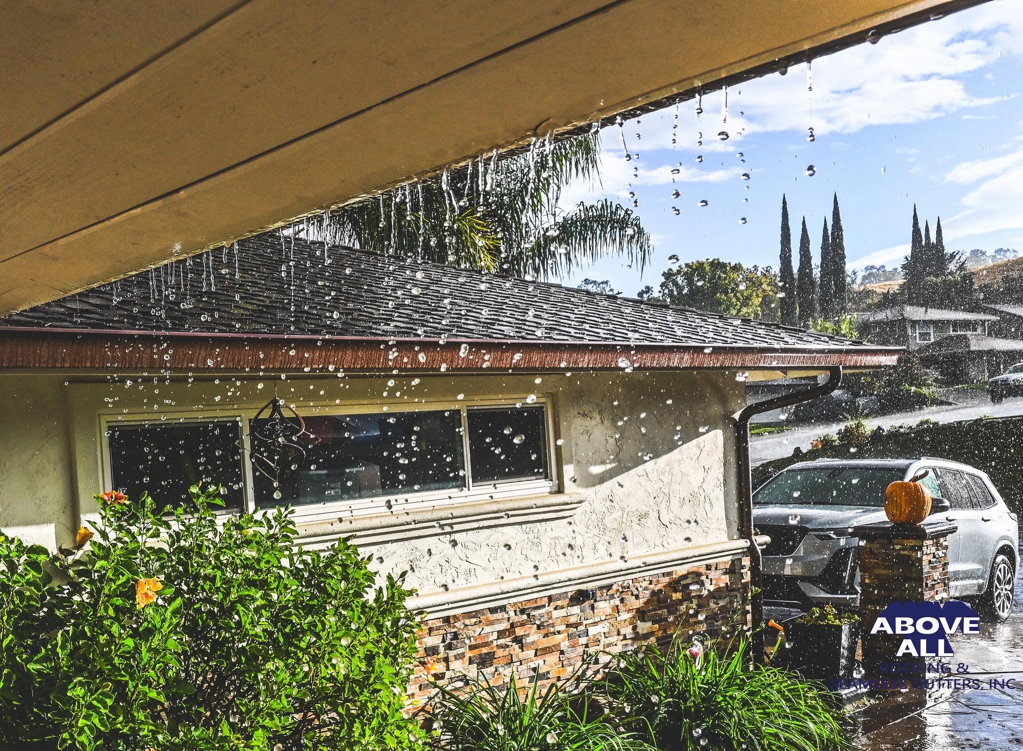 🍁 Why November Is the Best Time to Upgrade to Seamless Gutters - Above ...